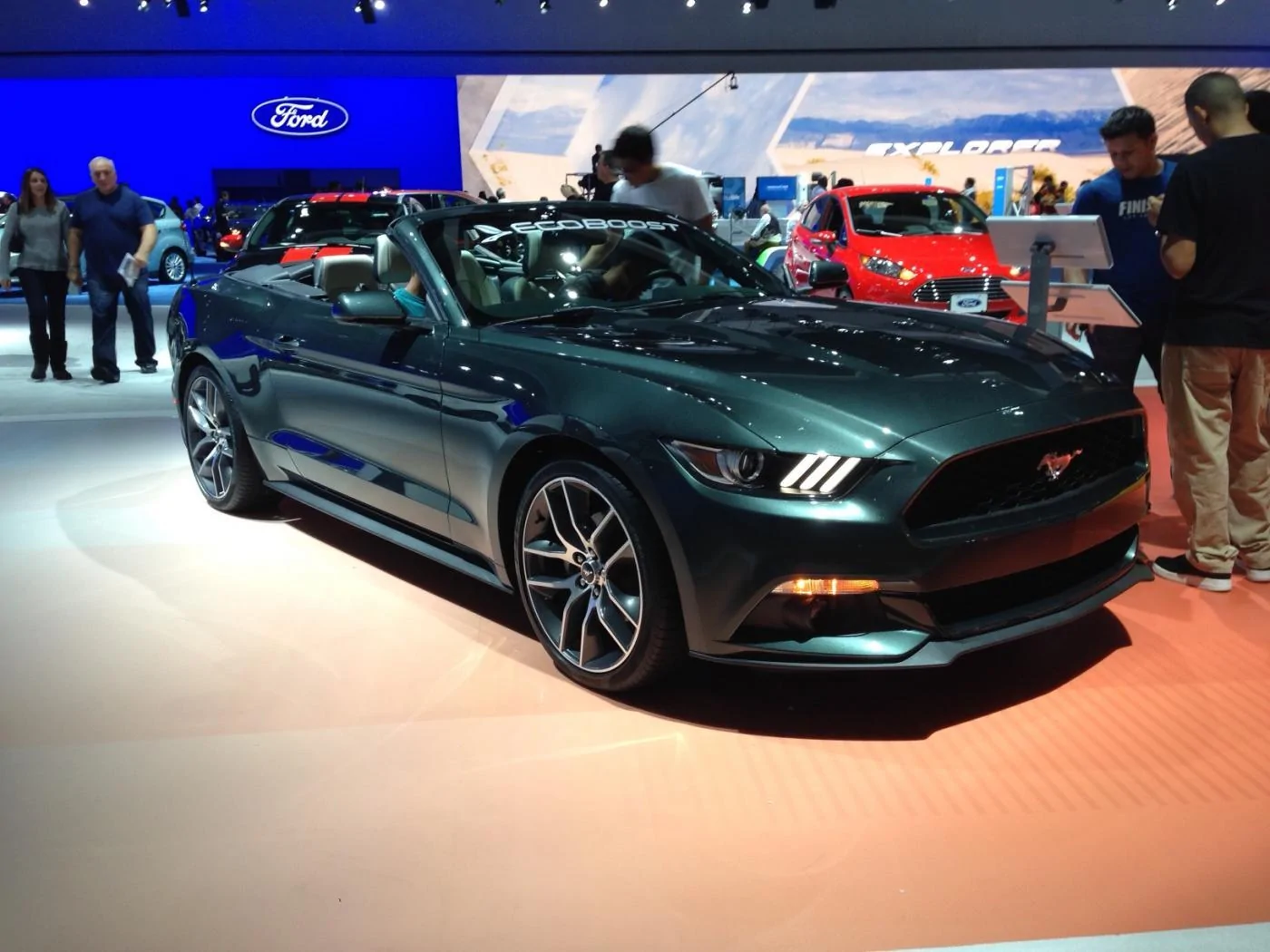 L.A. Auto Show Mustang Displays - Convertibles aplenty, Guard, DIB, T.Y ...